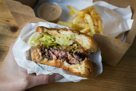 Tank op med den bedste burger på Gasoline Grill - Pigen & Pomfritten